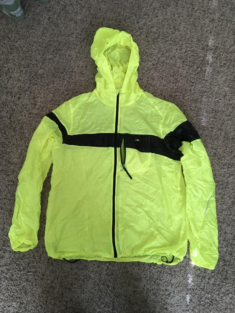 Brook's running shell, Men's Large