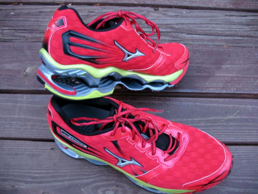 Nice Mizuno Wave Prophecy II running shoes