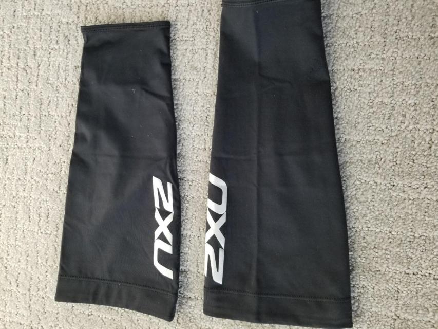 2XU Compression Calf/Leg Guards - Size Large, Like New, Pair