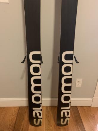 Salomon Rocker 2 Mens skis