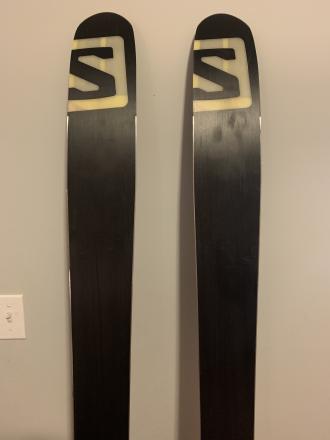 Salomon Rocker 2 Mens skis