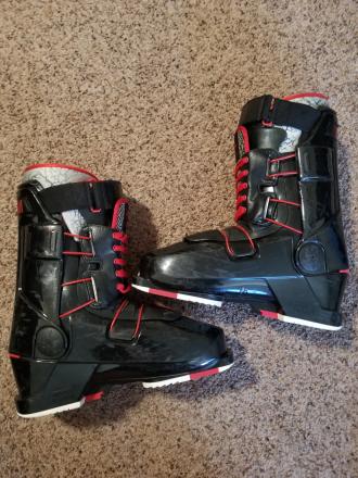 2014 Full Tilt Tom Wallisch Pro